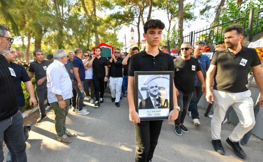 ATSO Başkanı Ali Bahar, omuzlarda son yolculuğuna uğurlandı - Antalya ...